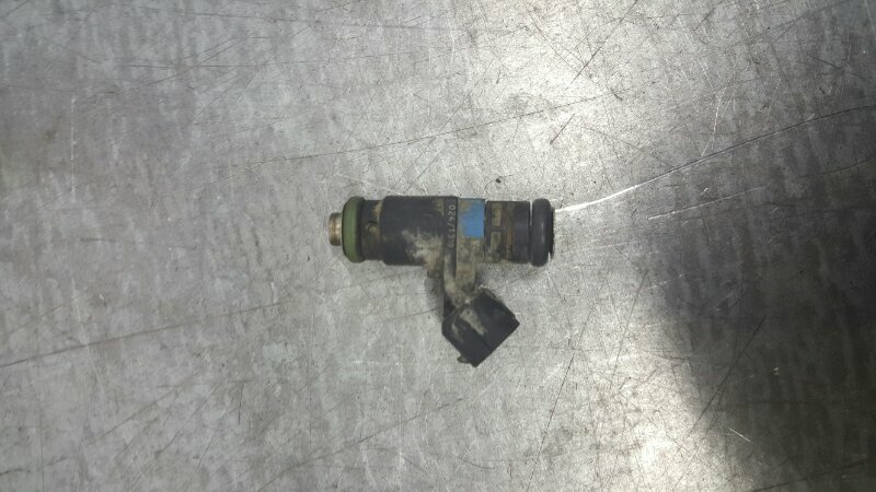 Форсунка Volkswagen Jetta 162 CFNA 2010-2014 03c906031