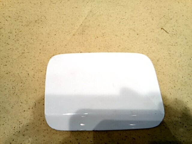 Лючок бензобака BMW 3-Series (E90/E91/E92/E93) 51177060692 арт. 369820