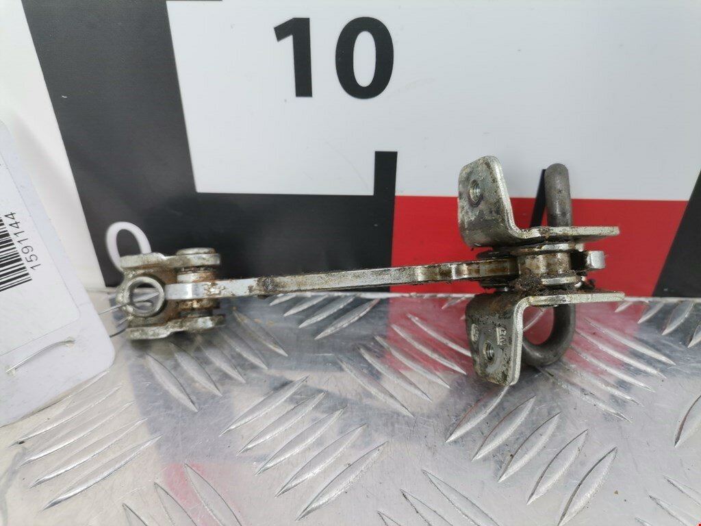 Ограничитель открывания двери задней Opel Omega B 90494807 арт. 1591144