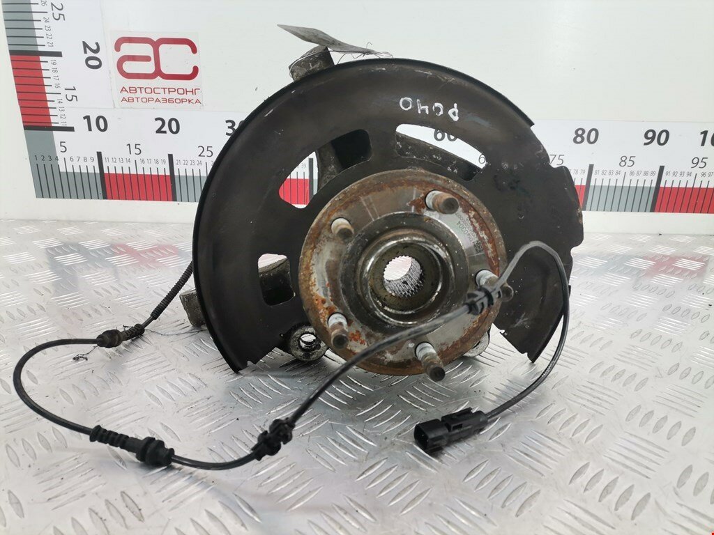 Ступица (кулак цапфа) передняя левая Opel Astra K 39030299 арт. 1768686
