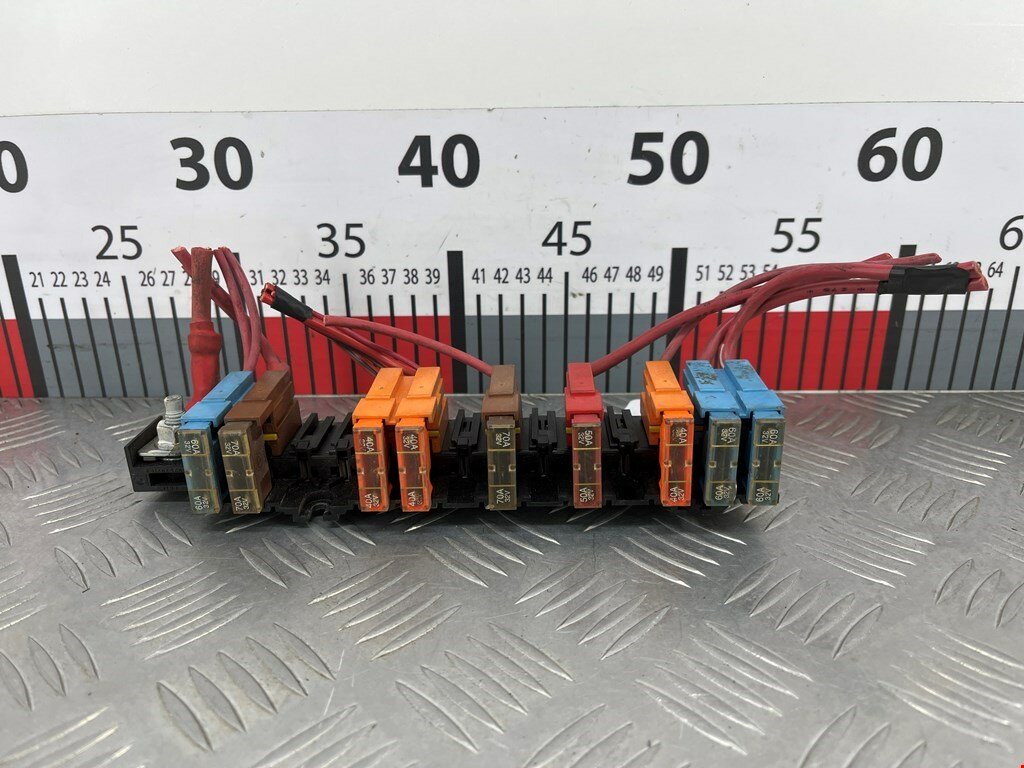 Блок предохранителей Peugeot Boxer 2 6500AN арт. 2114790