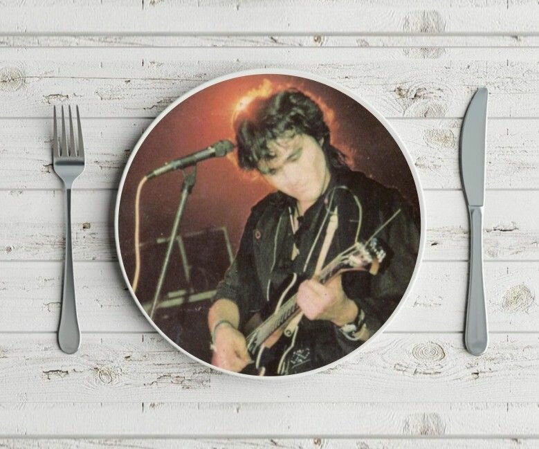 Тарелка Кино, Виктор Цой №23