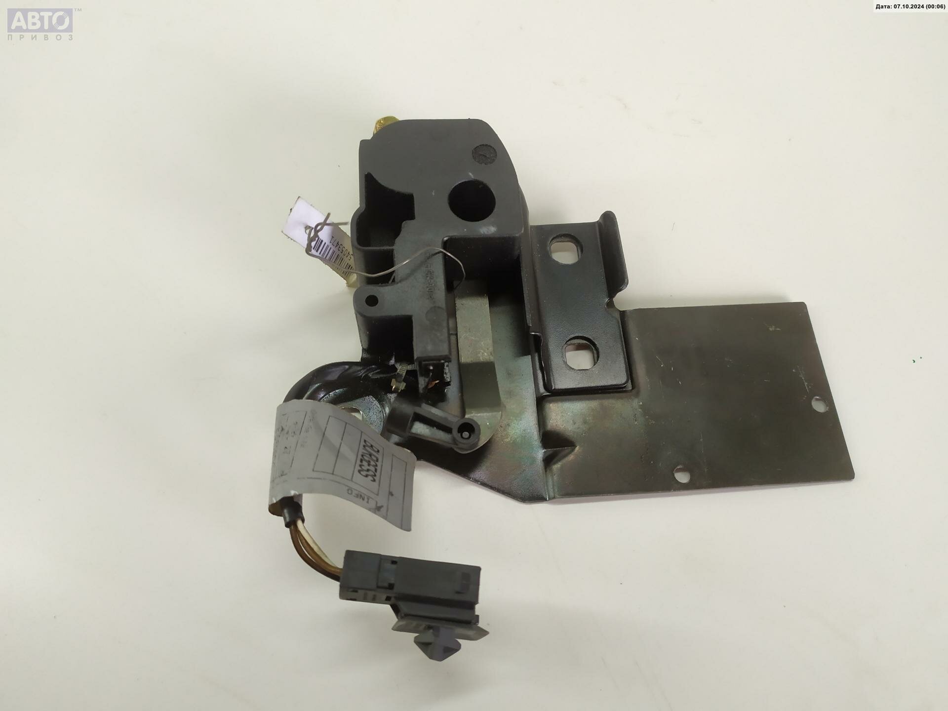 Замок стекла двери багажника BMW 5 E39 (1995-2003)