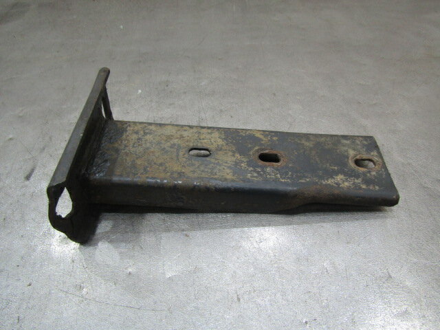 Кронштейн усилителя бампера Iveco Stralis, есть повреждение