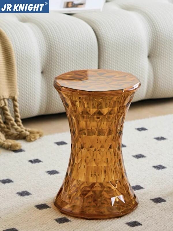 Пластиковый табурет с креативным геометрическим дизайном, 31x47 см