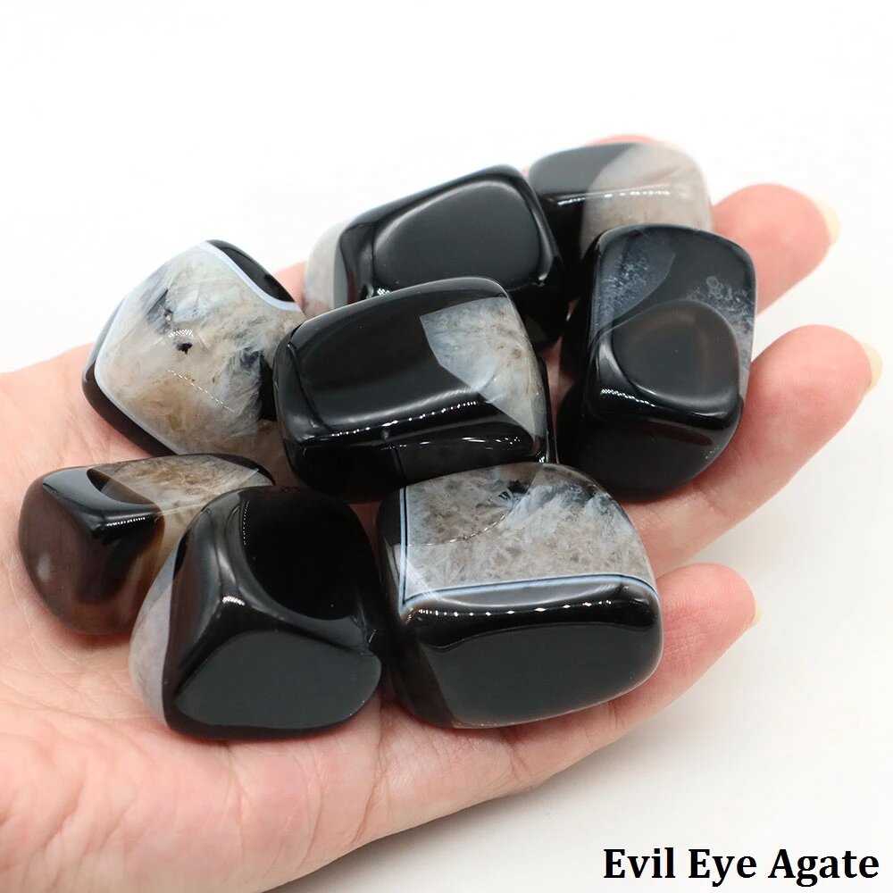 Гранат tumbled stones Черный, 50g, Evil Eye Agate