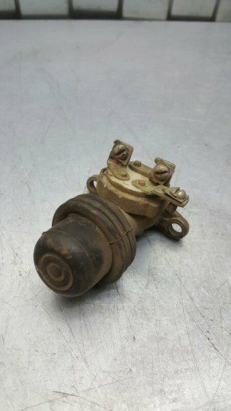 Кнопка УАЗ буханка 3303 УМЗ-417 1965 (б/у)