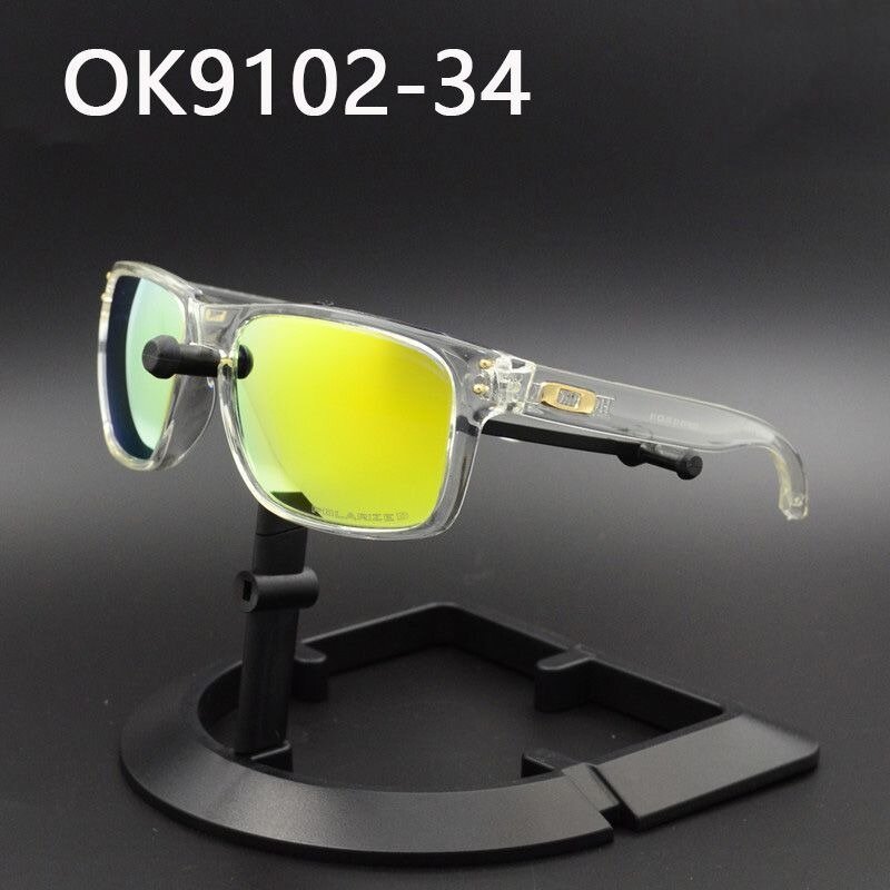 Солнцезащитные очки Oakley