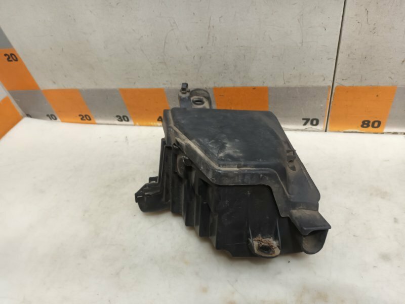 Б/У Корпус блока предохранителей Renault Logan 2007 1 452120 RENAULT арт. 243802876R