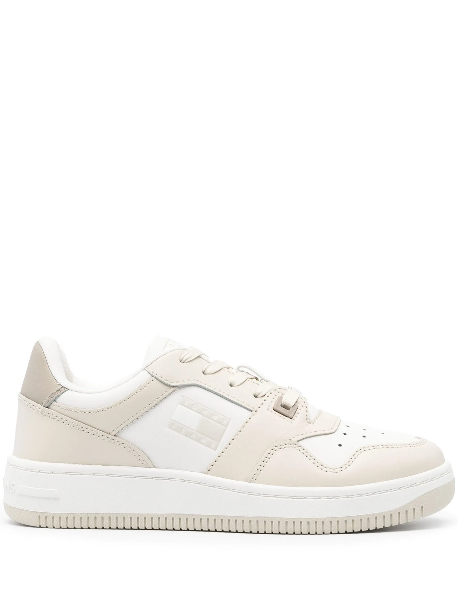 Кроссовки