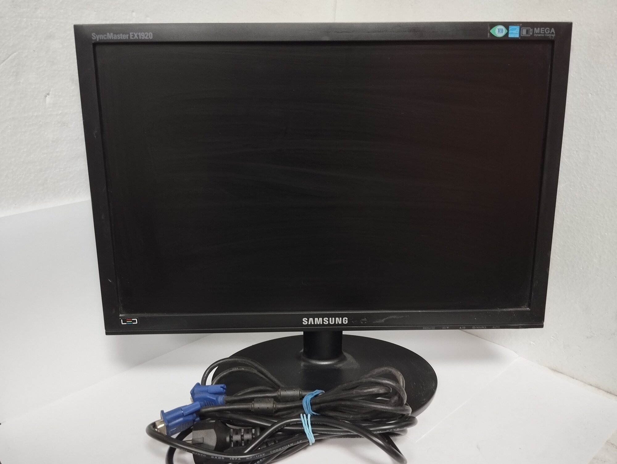 Монитор Samsung EX1920 18.5" — фото 1
