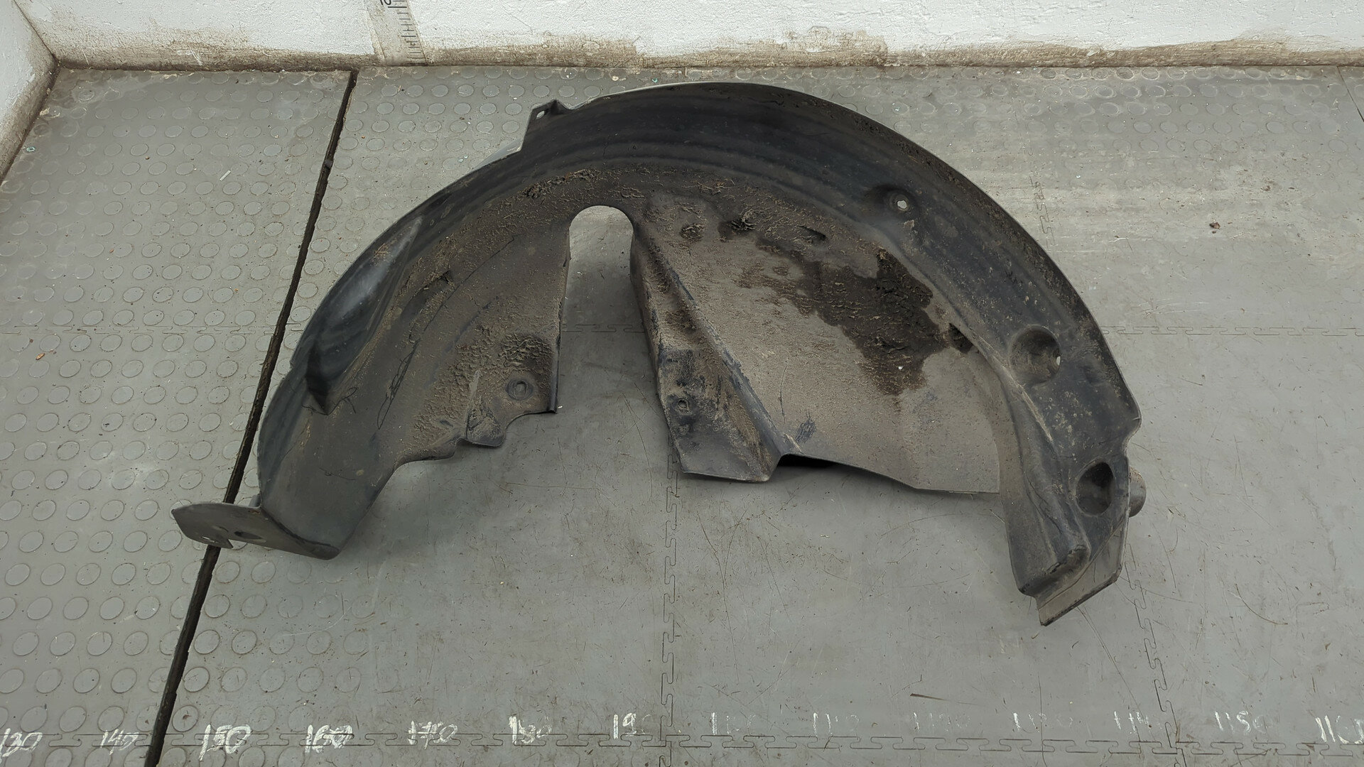 Защита арок (подкрылок) правая задняя Renault Clio Б/У