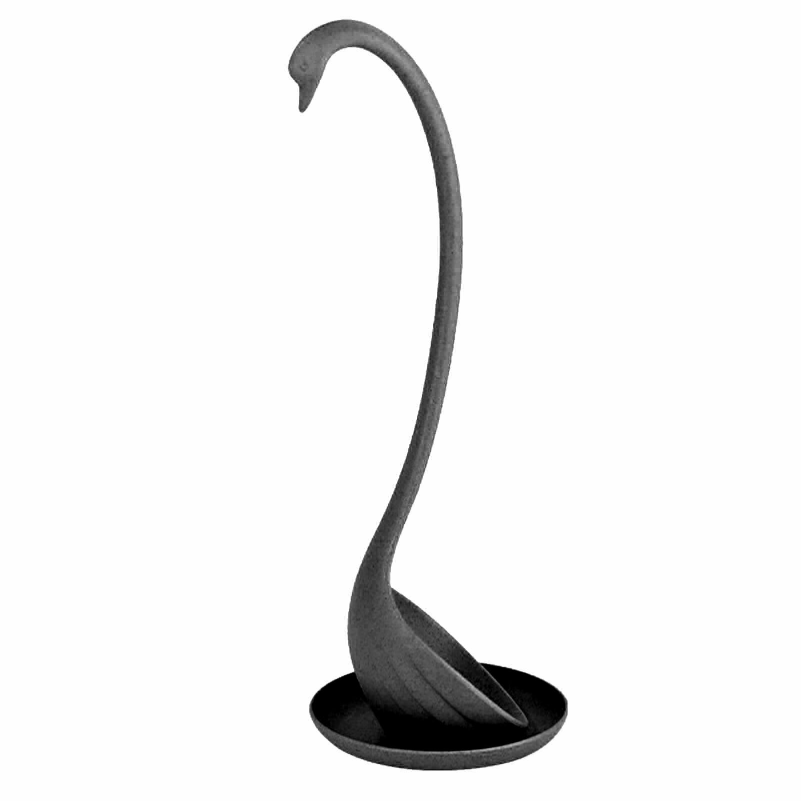 Суп -ковш лебедя в форме большой емко