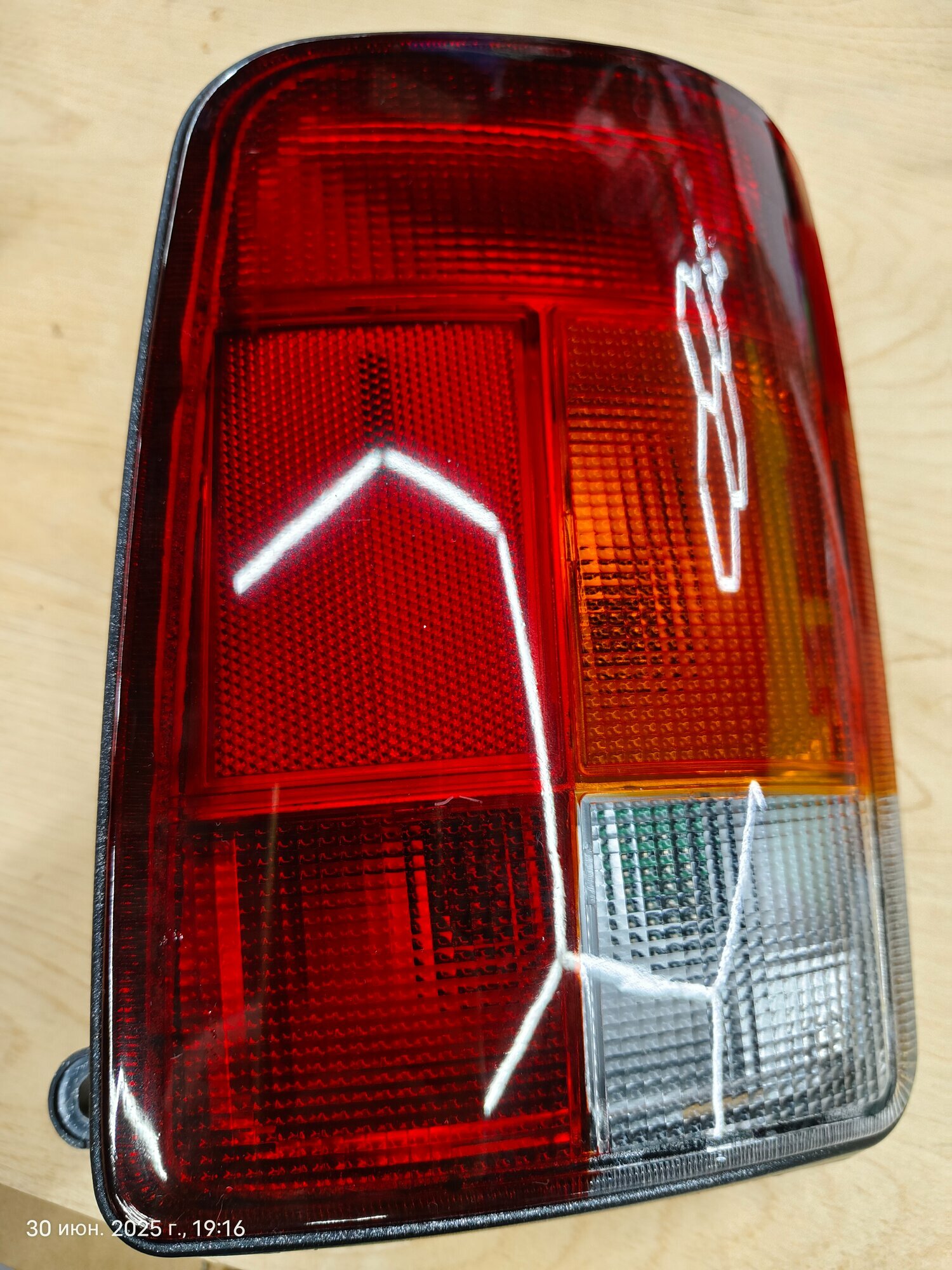 Фонарь задний ВАЗ 21213 правый АвтоДеталь 21213-3716010