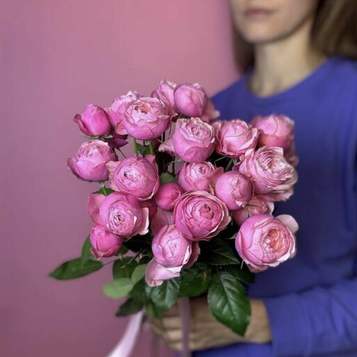 Букет из нежных кустовых роз, цветы с доставкой, цветы, живые цветы, пионовидные розы, букет роз, бомбастик розы, мисти баблс розы