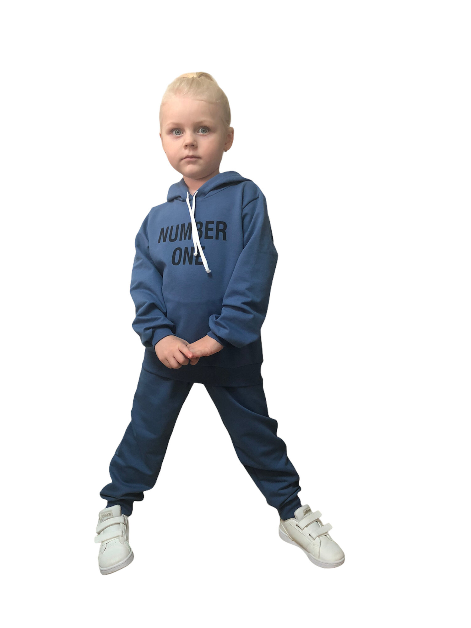 Костюм спортивный