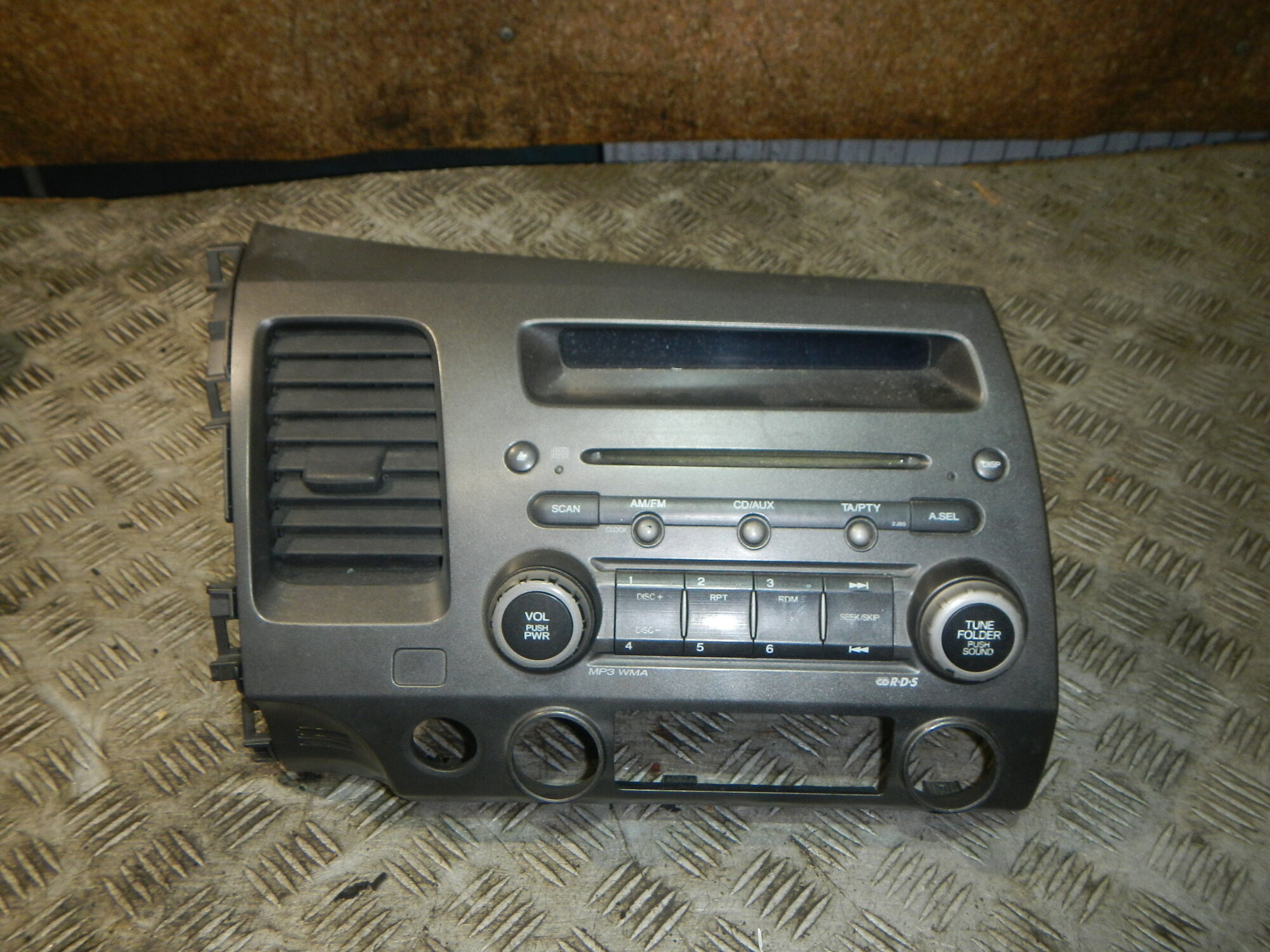 Б/У Магнитола, Honda (Хонда)-CIVIC 4D (06-12) HONDA CIVIC 4D (06-12) С накладкой(царапины) Без видимых повреждений. 54867...