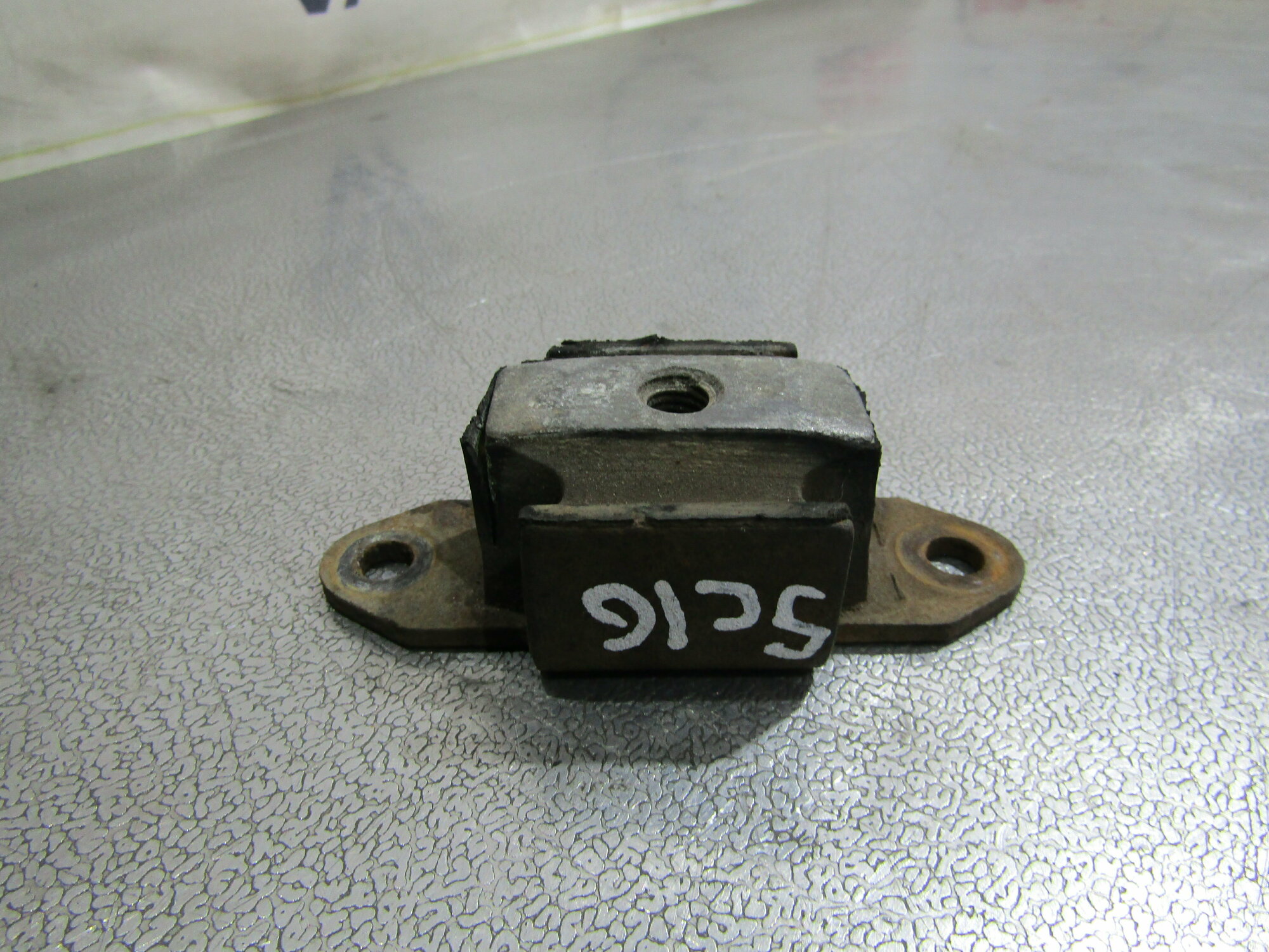 Подушка радиатора Scania P, R, G