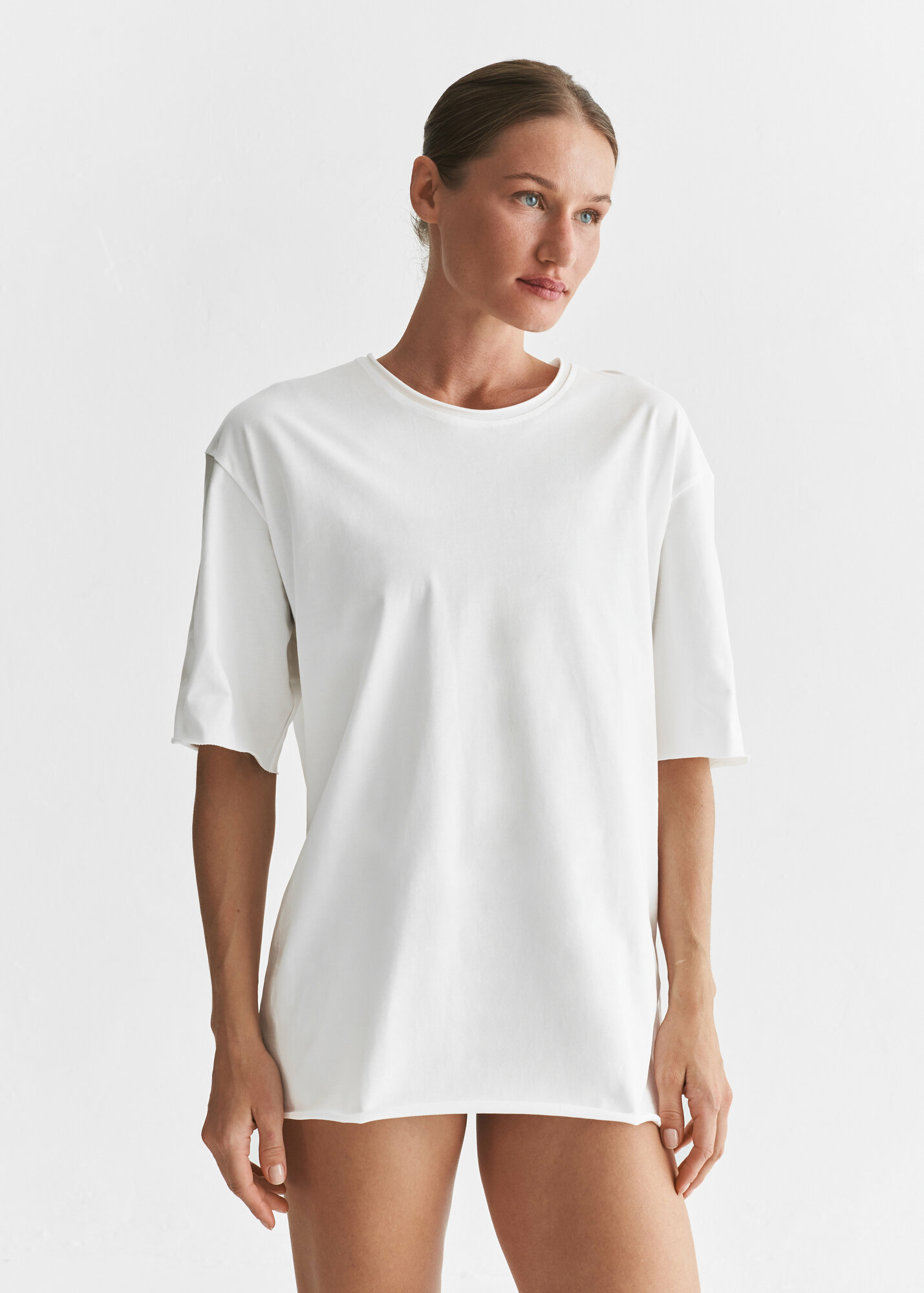 Футболка Футболка свободная с необработанным краем