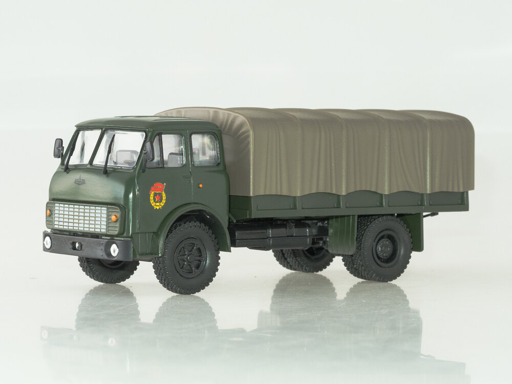 Масштабная модель МАЗ-5334