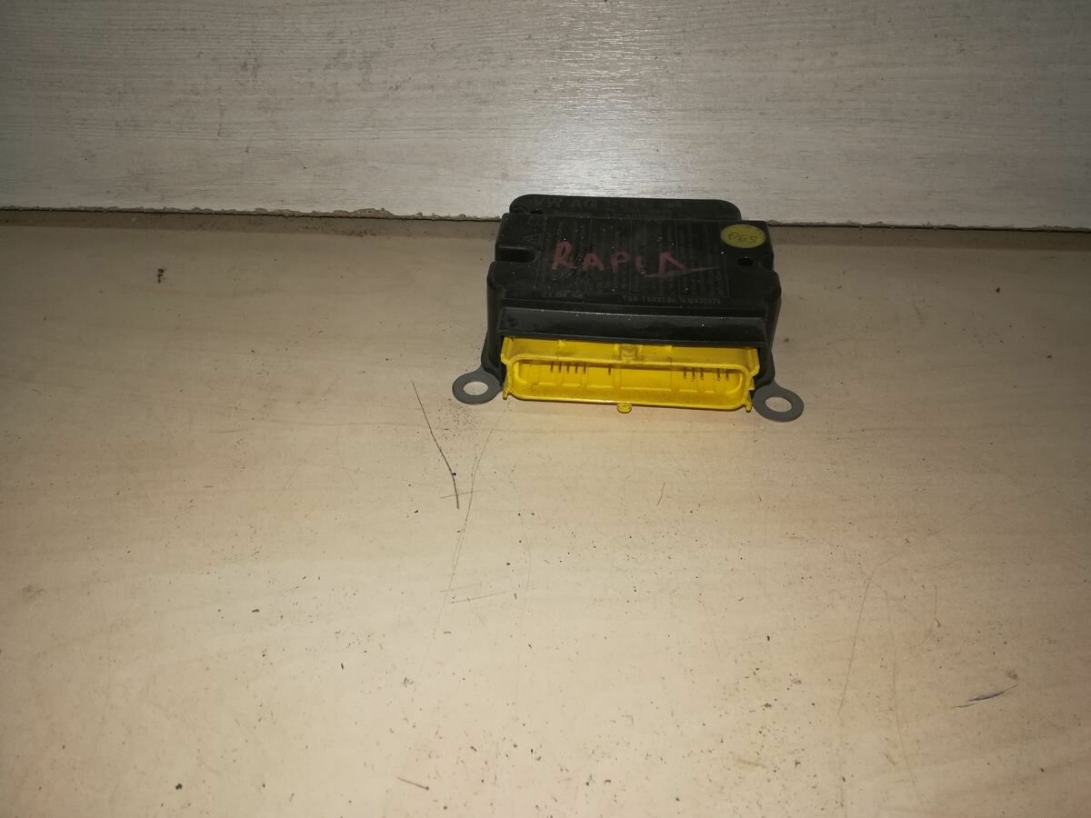 Блок управления подушек безопасности Skoda Rapid