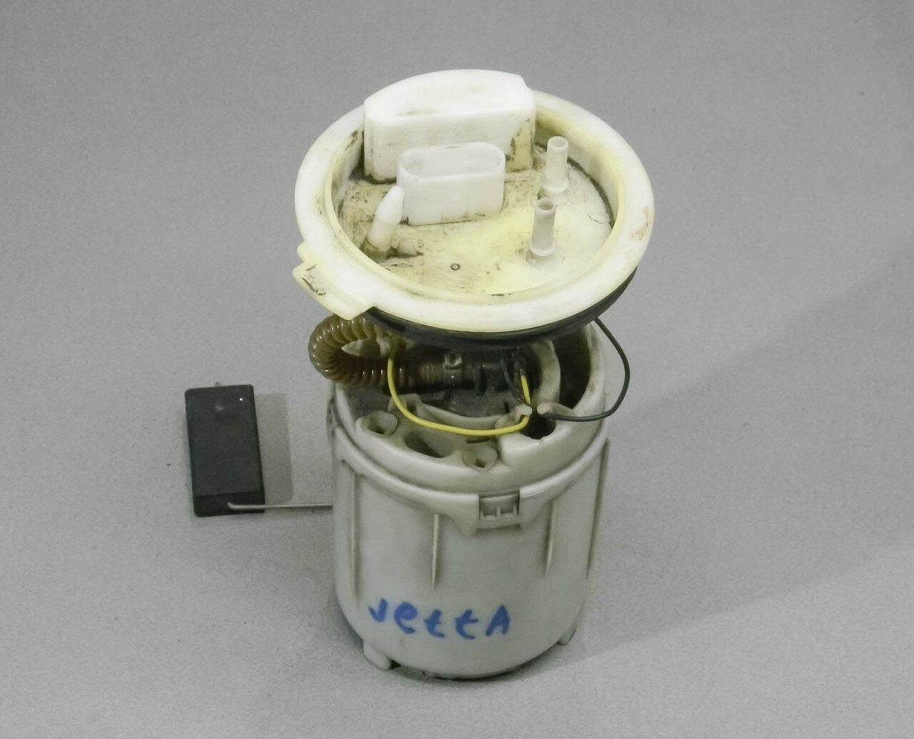 Насос топливный VW Jetta 5 ERA