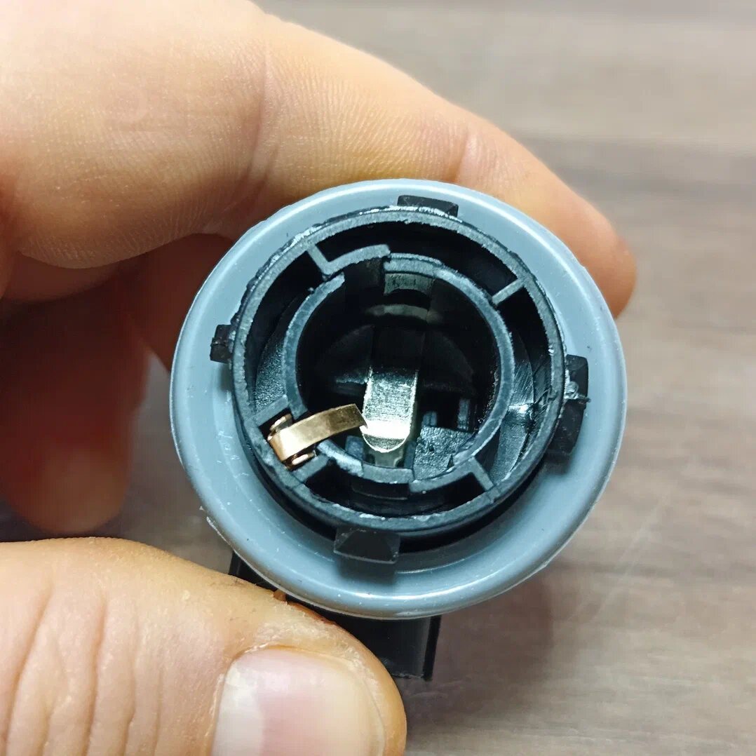 Патрон лампы (переходник) ПТФ ДХО Solaris Kia Rio (под оригинал / Китай)