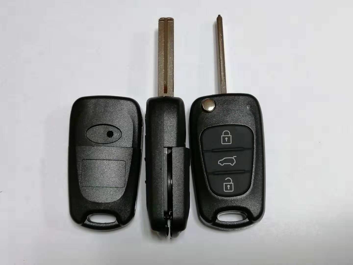 Корпус HYUNDAI HY-18 3кн (багажник) с лого б/электр. выкидн,