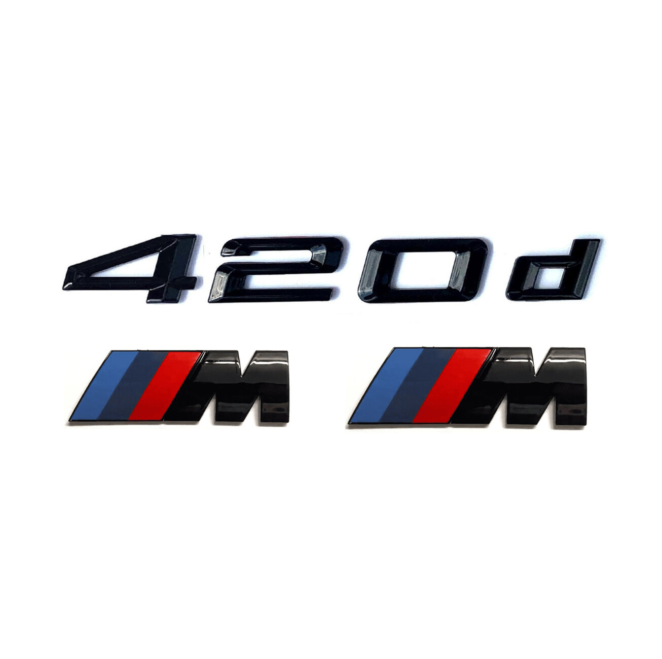 Комплект: шильдик на багажник длям BMW 420d + 2 эмблемы на крыло M-performance черный мат
