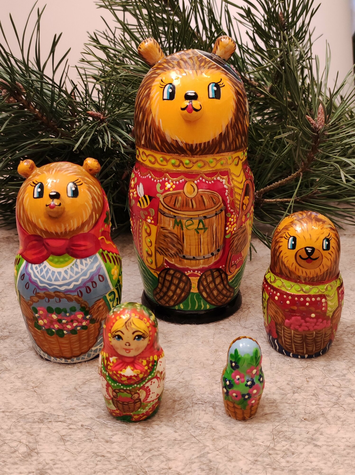 Матрешка "Маша и медведи" 18 х 8,5 см. Ручная работа.