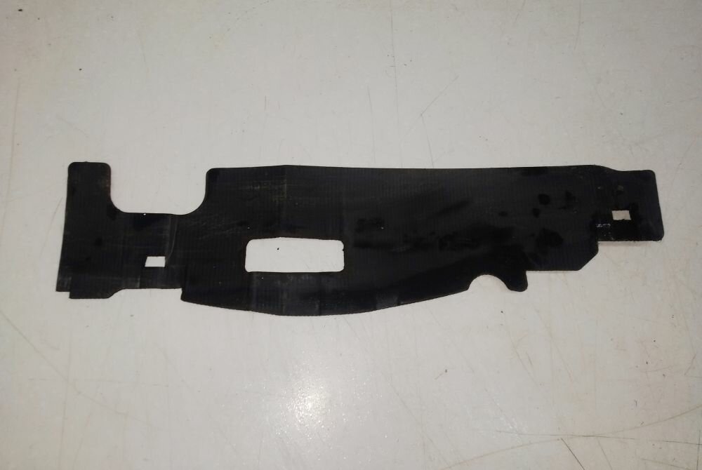 Направляющая воздуха радиатора Opel Corsa D 55702176