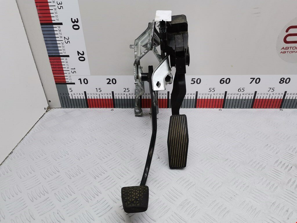 Педальный узел Opel Zafira A 9118160 арт. 1940989