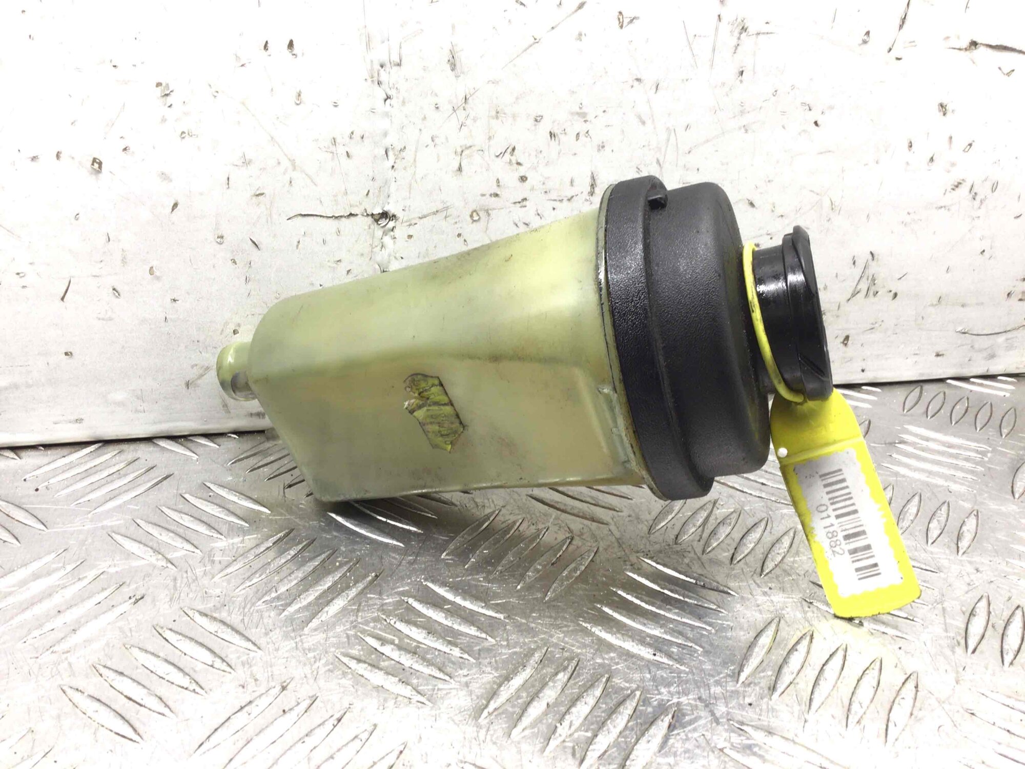 Б/У Бачок гидроусилителя Ford Focus 2 поколение (2005-2008) 2009 г.