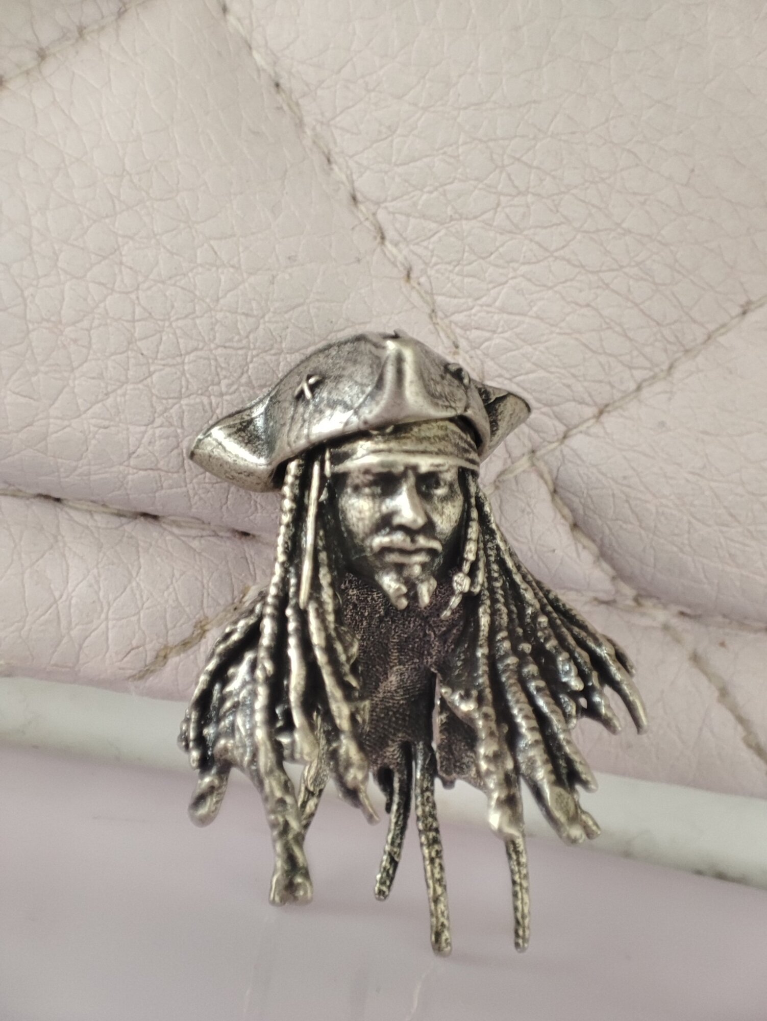 Бусина "Капитан Джек Воробей", из латуни, фигурная, непрозрачная