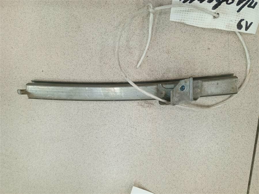 Направляющая стекла двери передней левой от Mitsubishi Lancer 9 CS 2000-2008