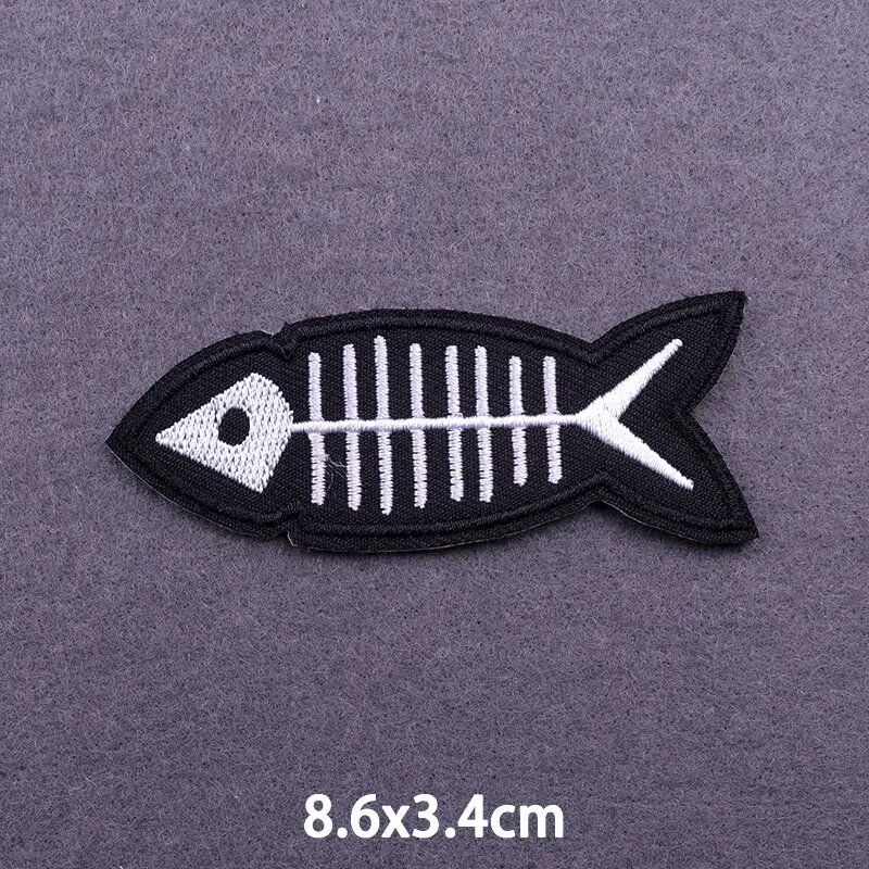 Нашивка "Рыба скелет", черная, 8.6x3.4 см, PE3865CT