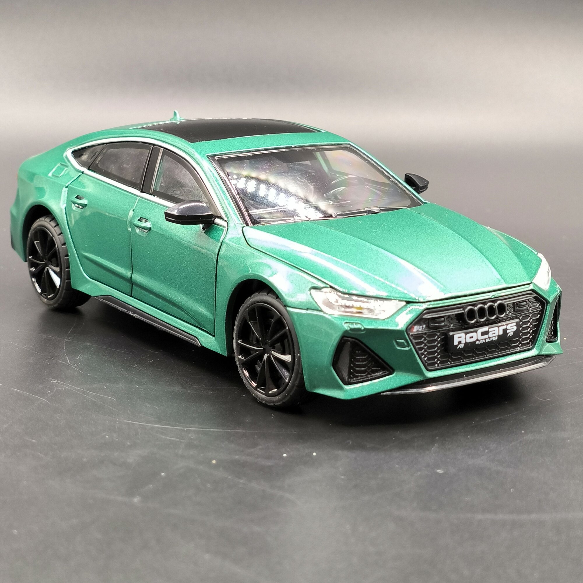 Металлическая модель Audi RS 7/ 1:24 с звуковым и световым сопровождением