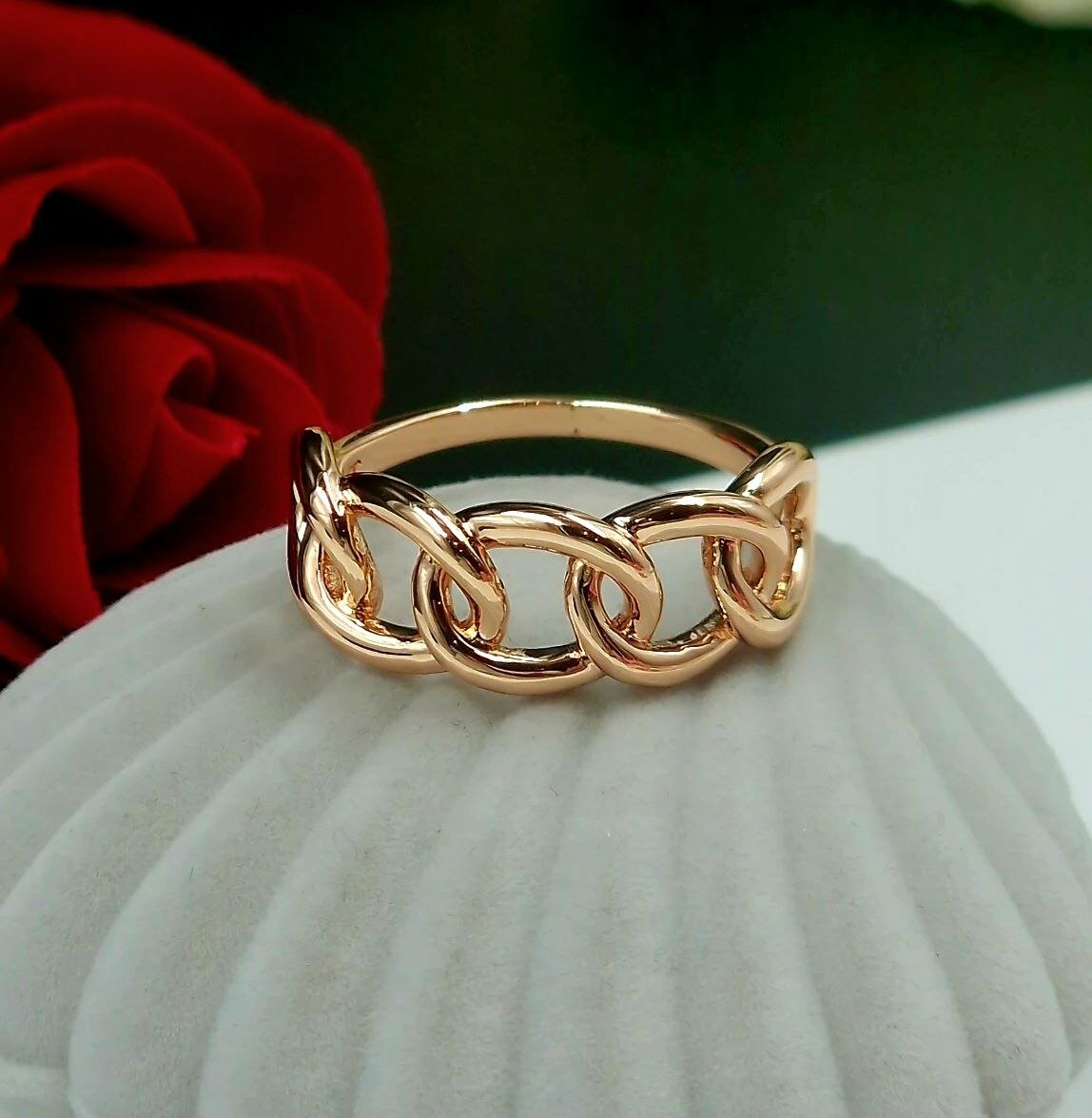 Кольцо, фианит