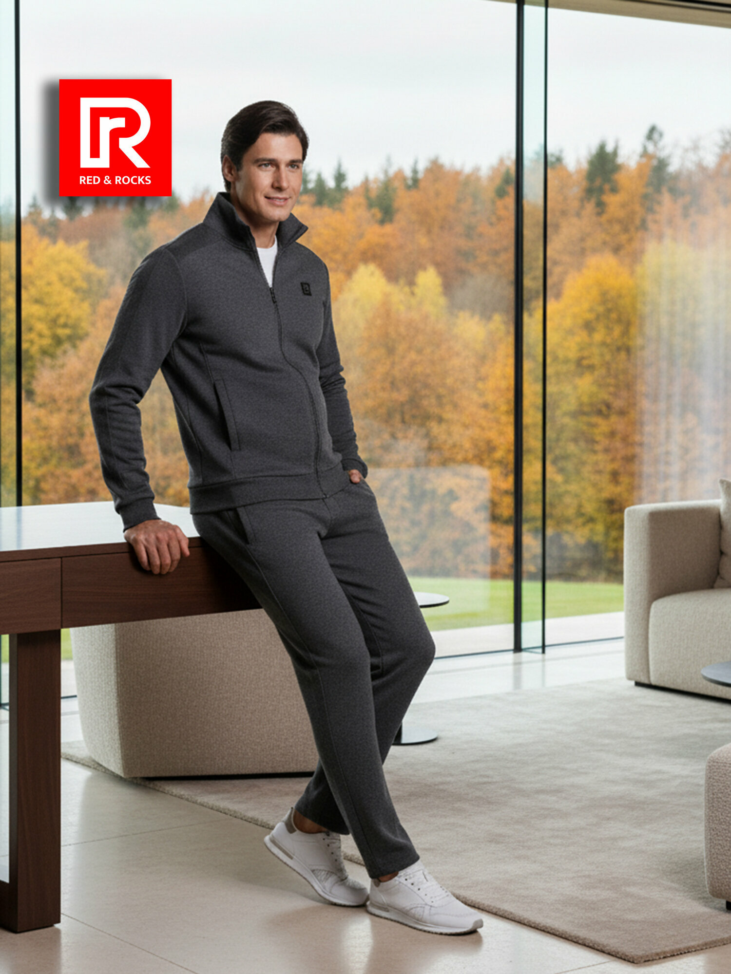 Костюм спортивный