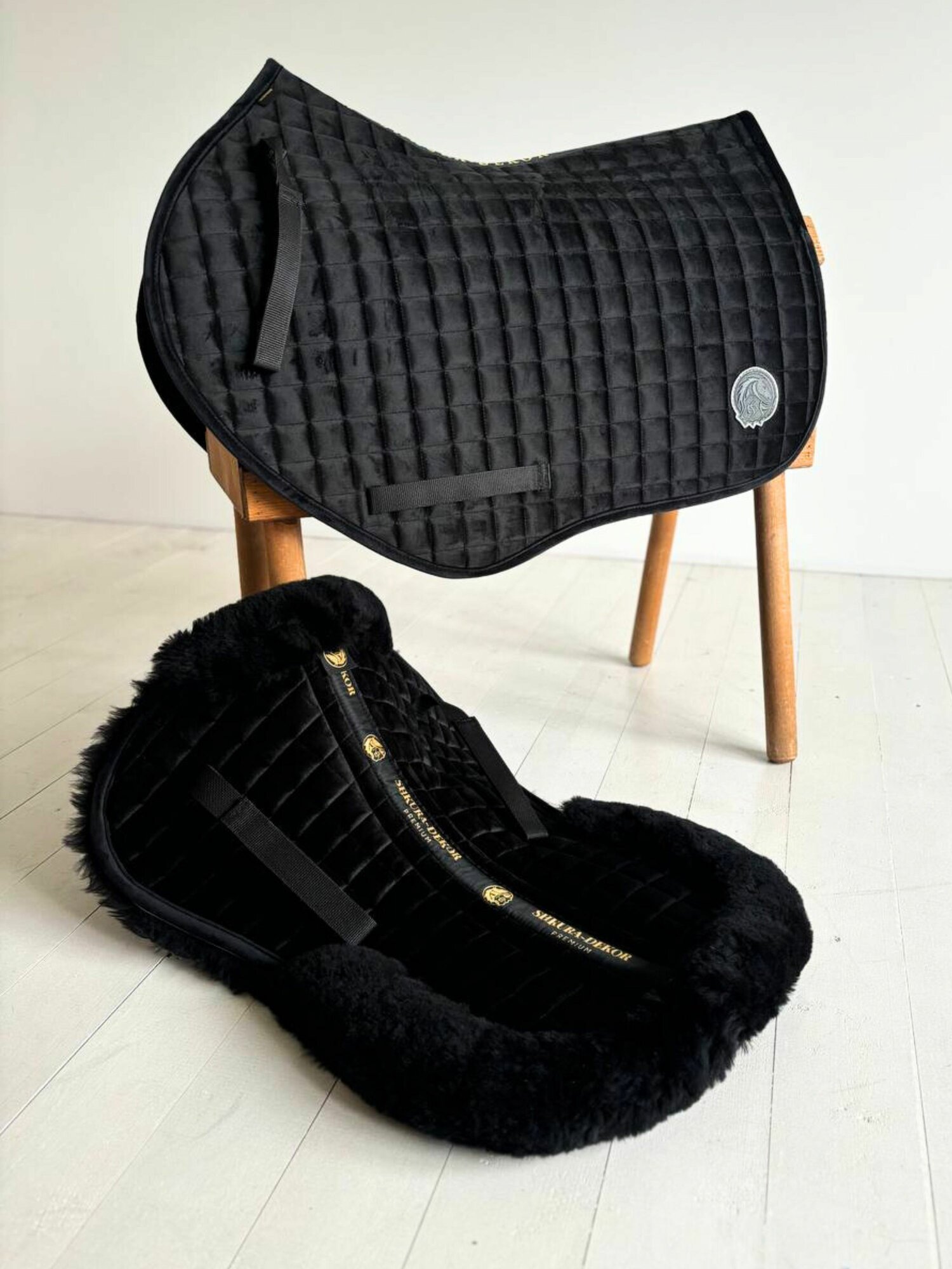 Комплект меховушка под седло + вальтрап конкурный, премиум, велюр