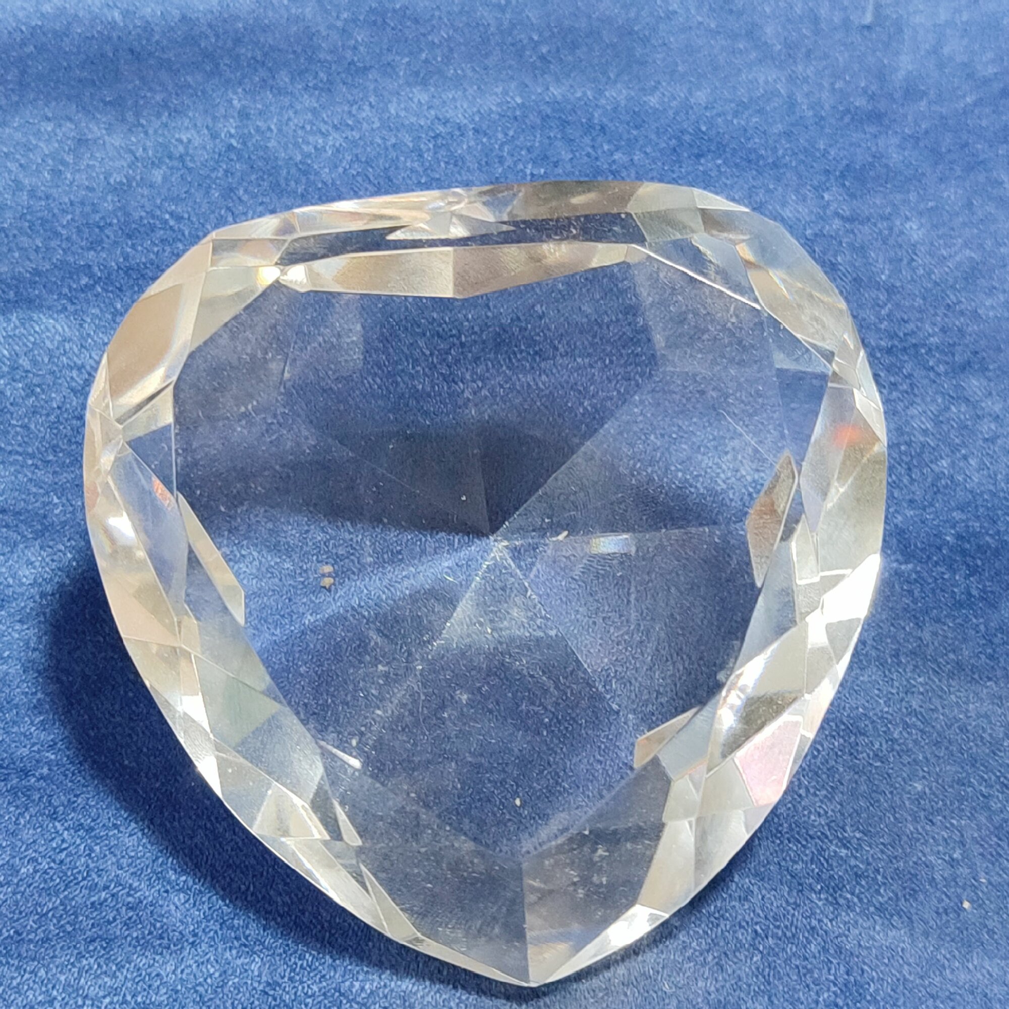 Кристалл стеклянный сердце