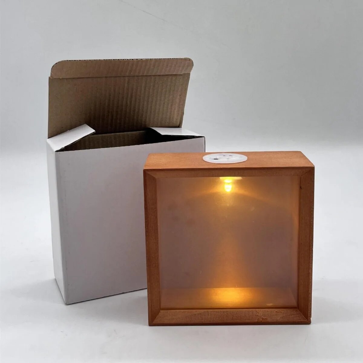 Деревянная фоторамка с подсветкой B