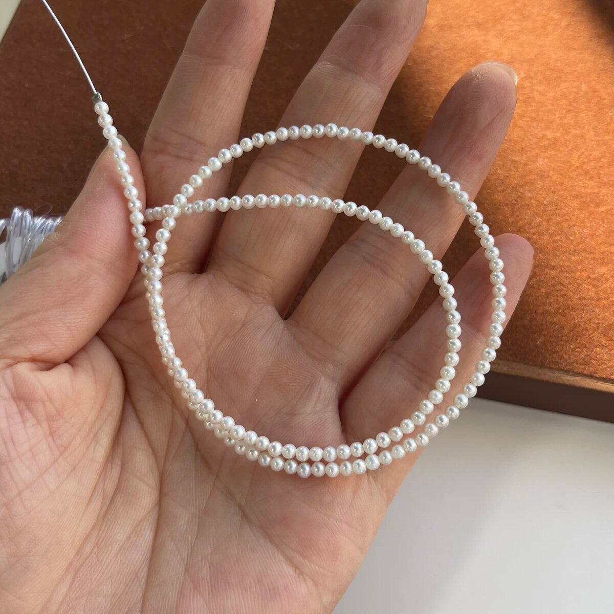 Круглые натуральные пресноводные жемчужины 2-3 мм