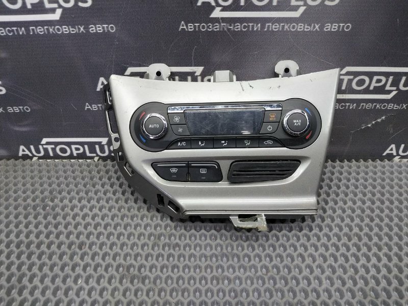 Блок управления климат-контролем