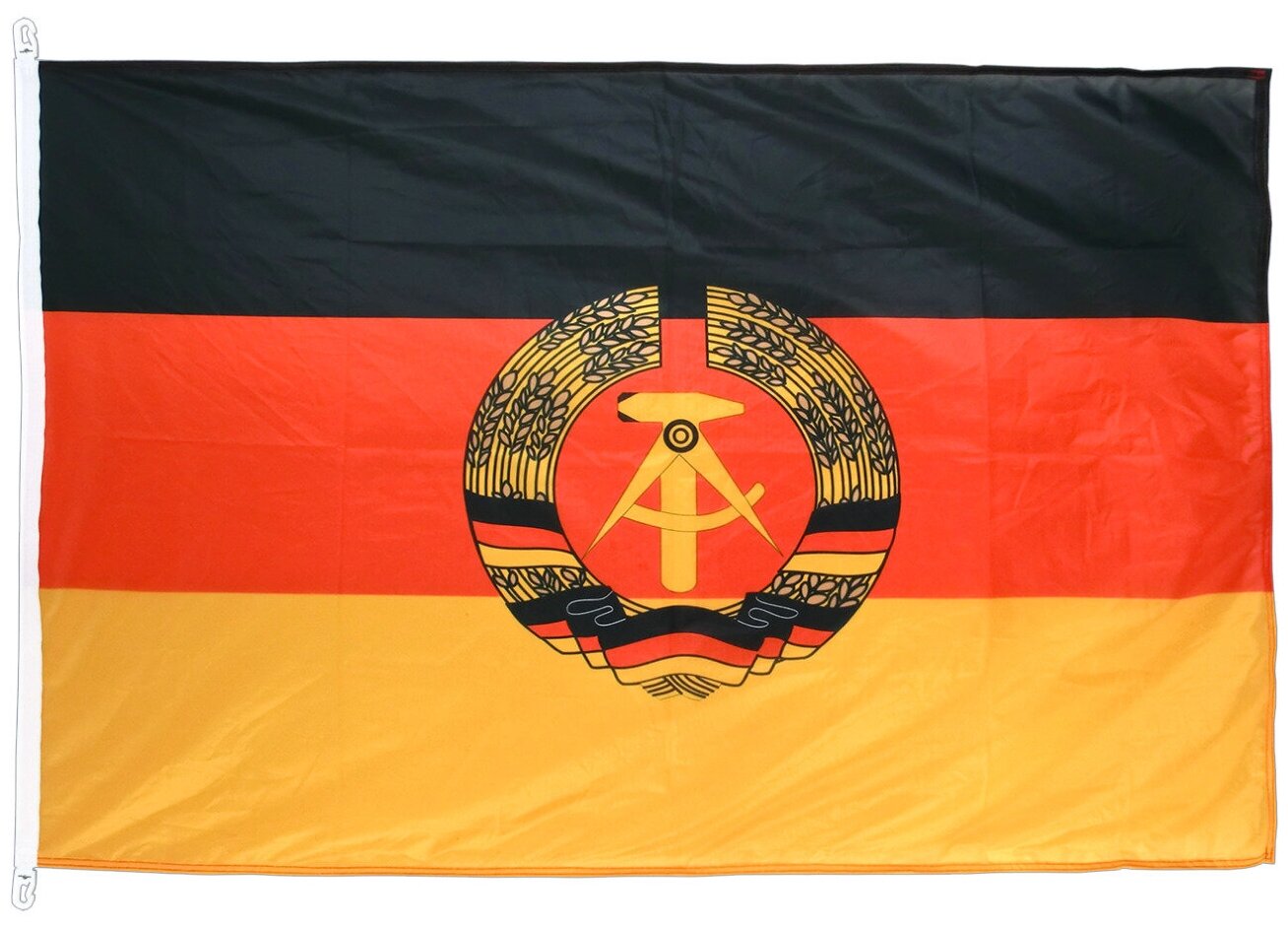 Флаг ГДР с карабинами 90х135 см