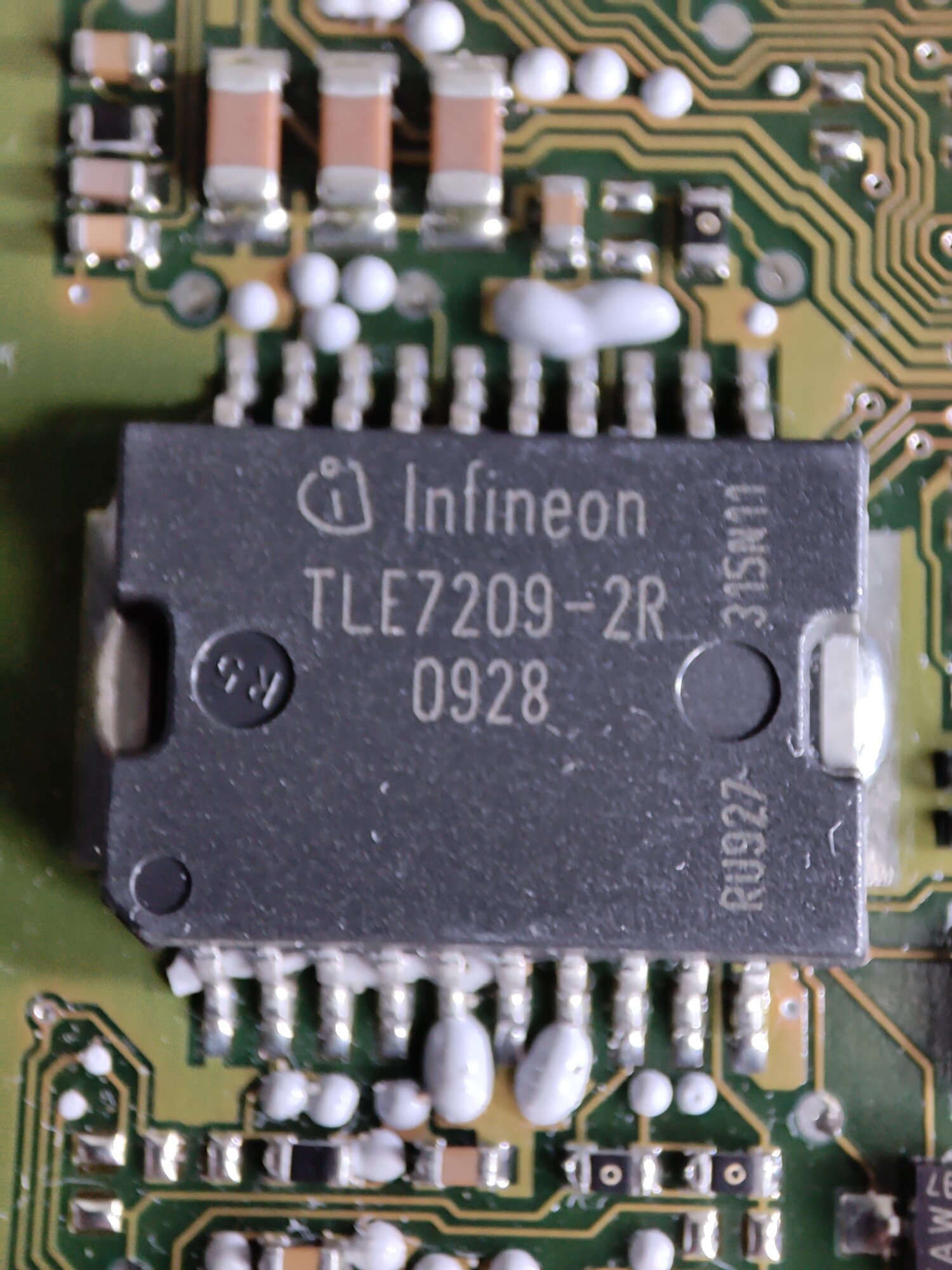 Микросхема INFINEON TLE7209-2R SOP20, TLE72092RAUMA4 7А