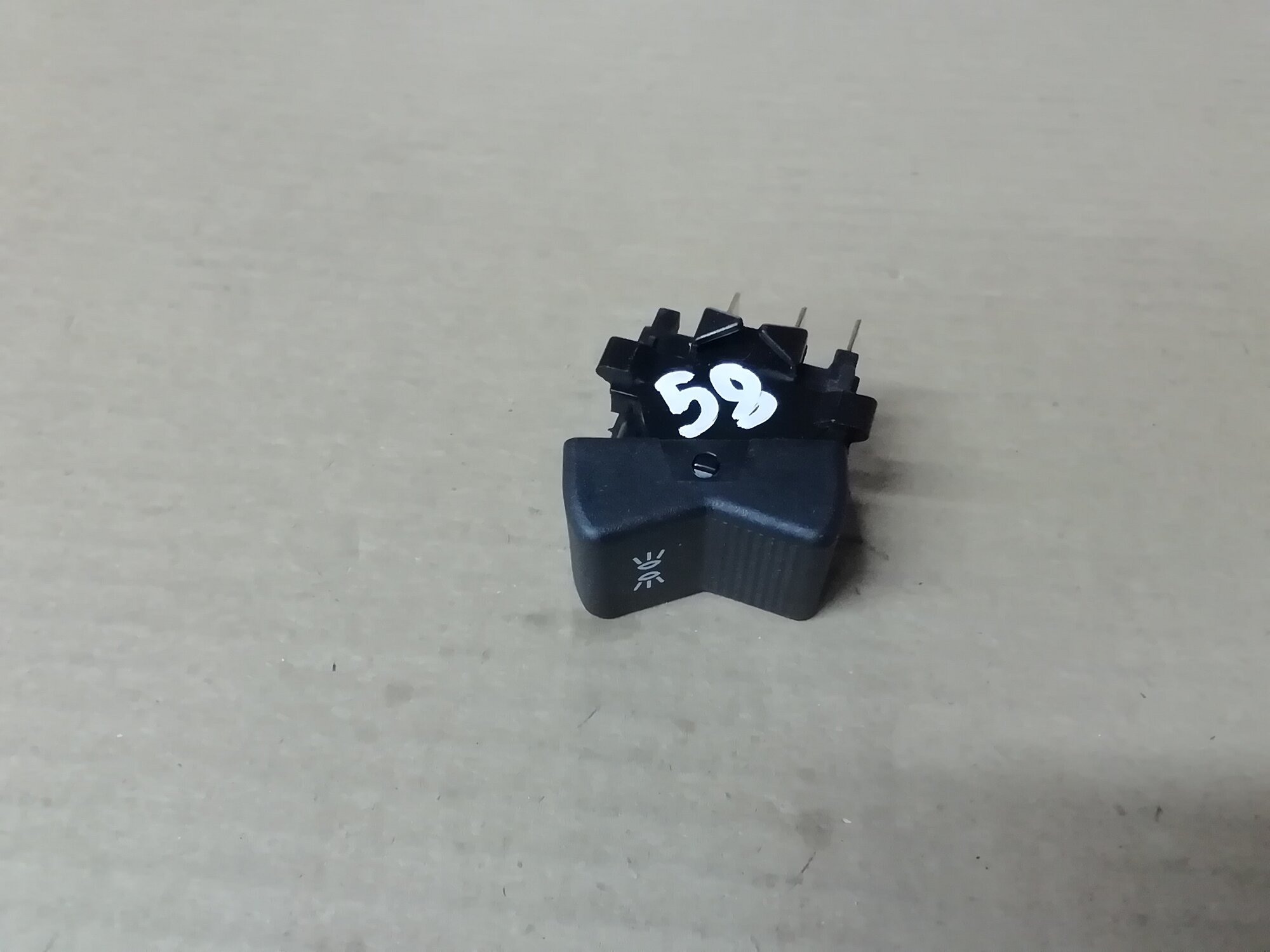 Клавиша переключения габаритн. огней КамАЗ, кавз, ГАЗ, ЗИЛ, ВАЗ