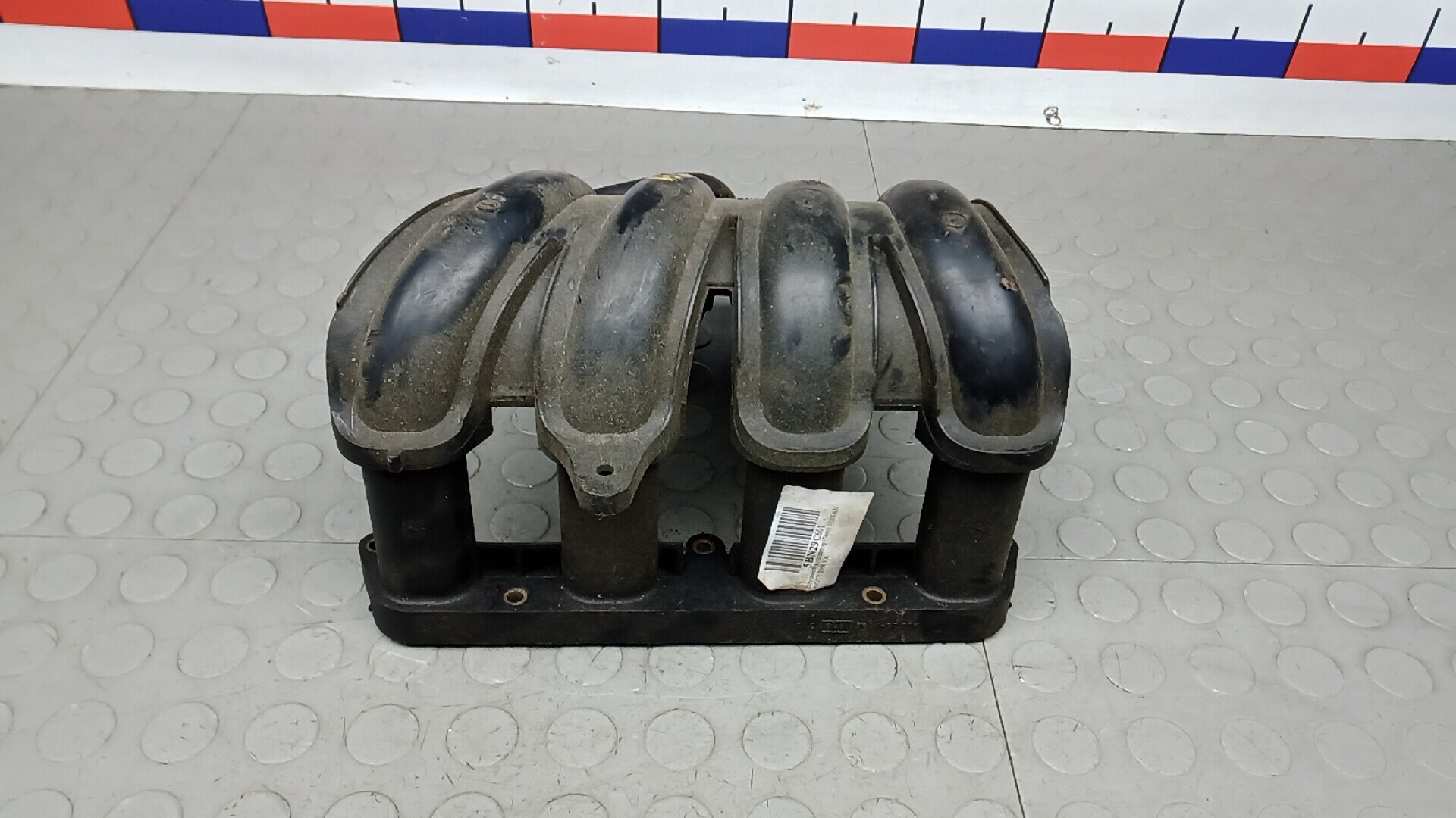 Впускной коллектор бензиновый NISSAN NOTE E11