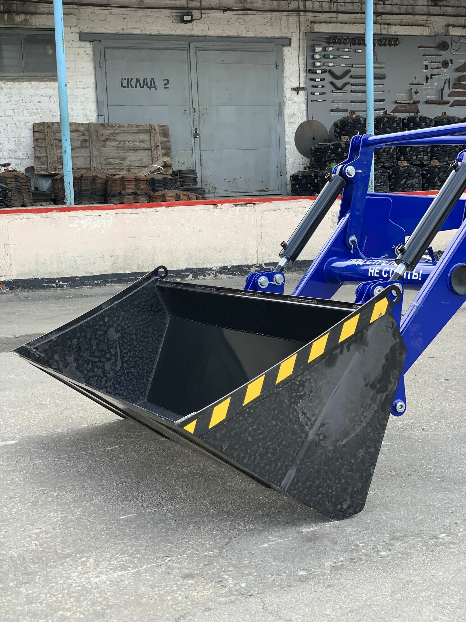 Ковш на фронтальный погрузчик 0.8м3