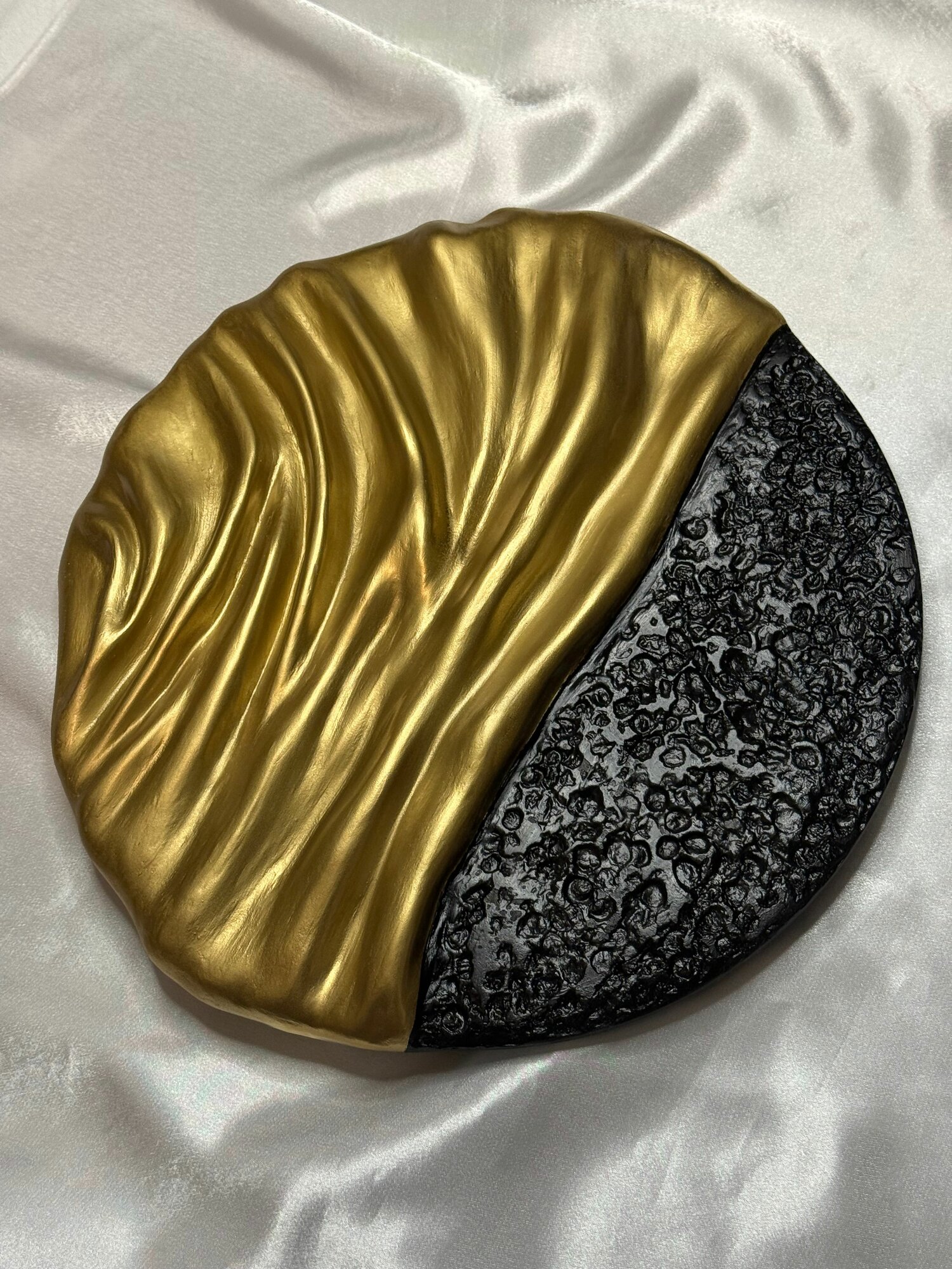 Панно тондо интерьерное с золотом